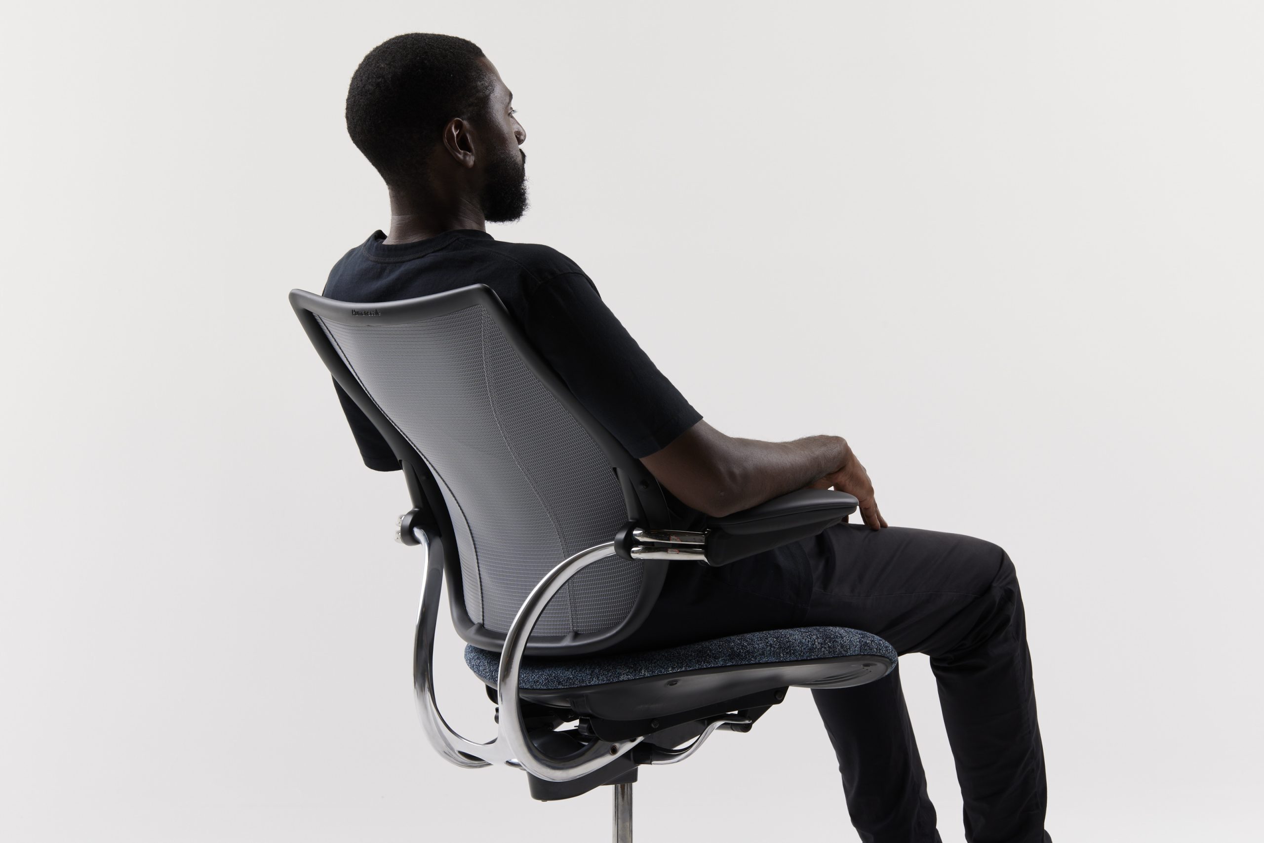 How Ergonomic Chairs Are Your Ultimate Solution to Back Pain